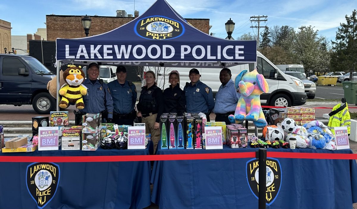 EASTER IN THE LAKEWOOD SQUARE » Lakewood Police Department