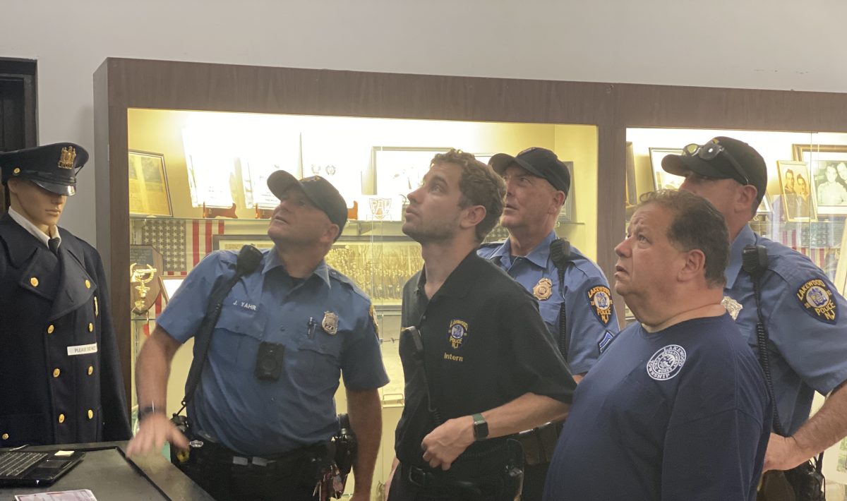 ALEX MANN "400 MILESTONE" VISIT AT THE LAKEWOOD POLICE DEPARTMENT ...